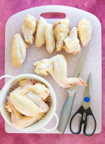 How To Cut Chicken Wings: Step-By-Step Guide & Tips - Intentional ...