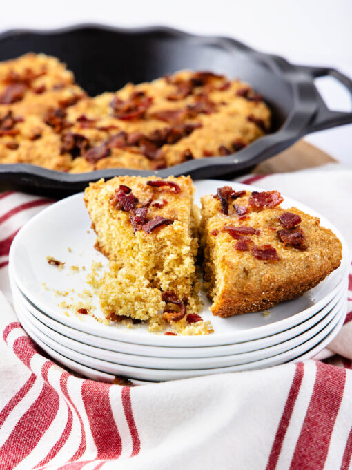 Classic Southern Cornbread Recipe