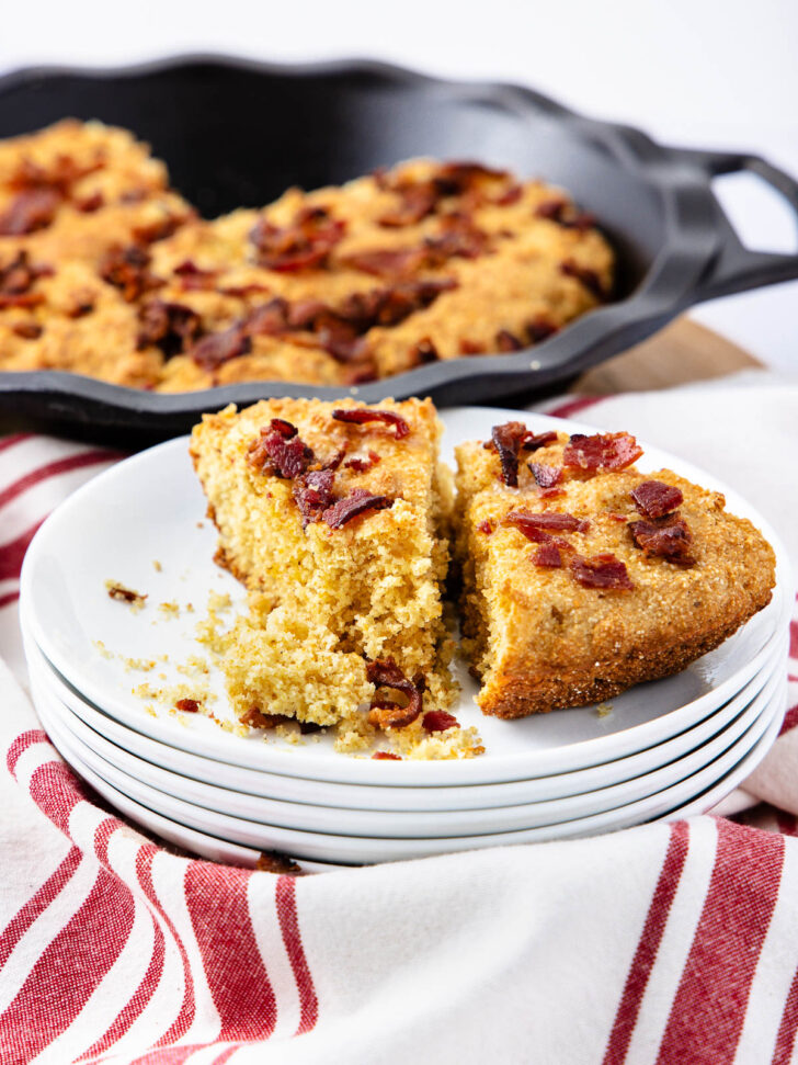 Classic Southern Cornbread Recipe