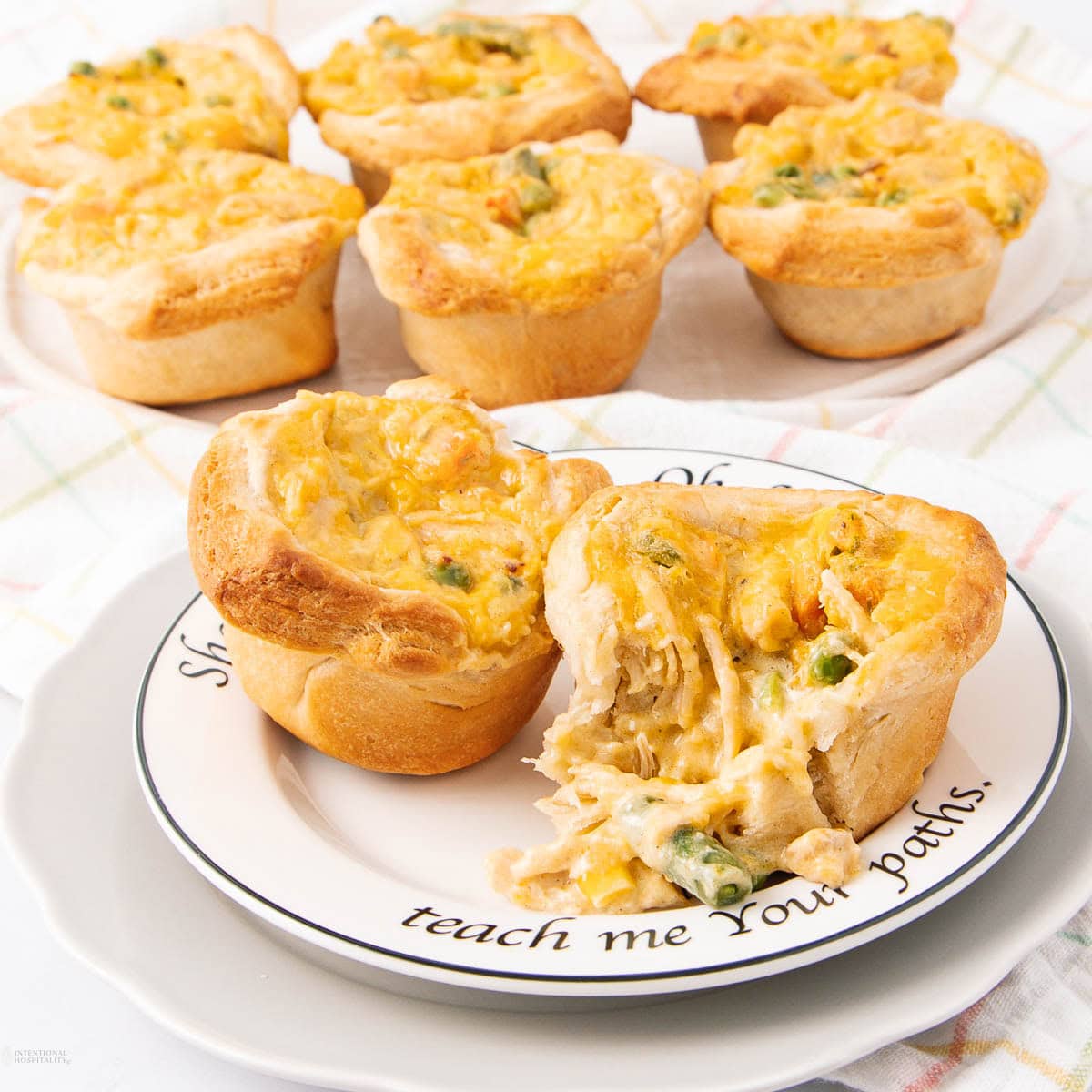How to Make Chicken Mini Pot Pies Everyone Will Beg You For ...