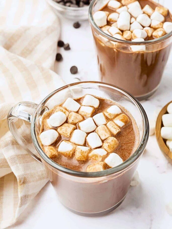Easy Hot Chocolate Recipe (Rich & Creamy in 7 Minutes)