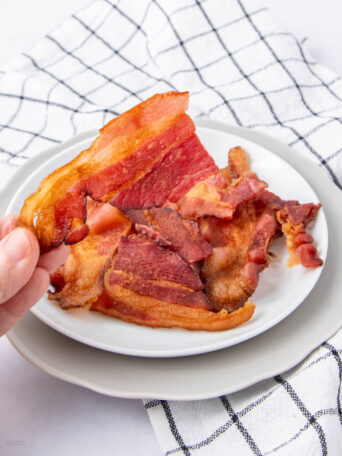 How to Cook Bacon in the Microwave to Crispy Perfection